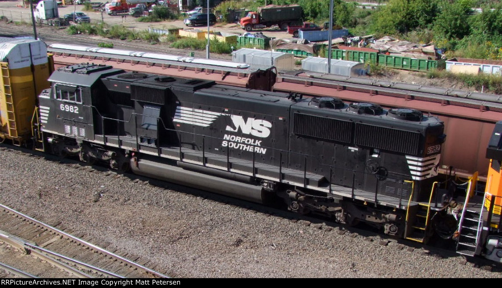 NS 6982